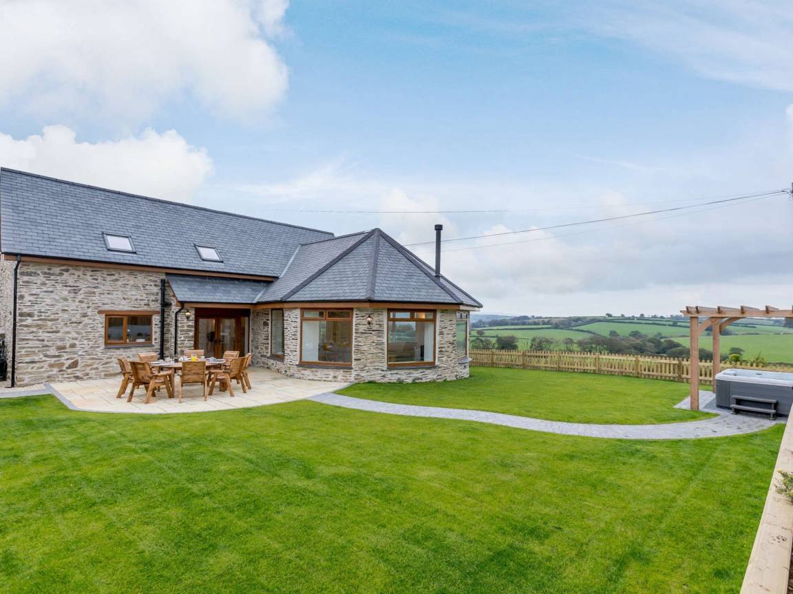 Cottage ∙ 5 Bedrooms ∙ 10 Guests - Exmoor