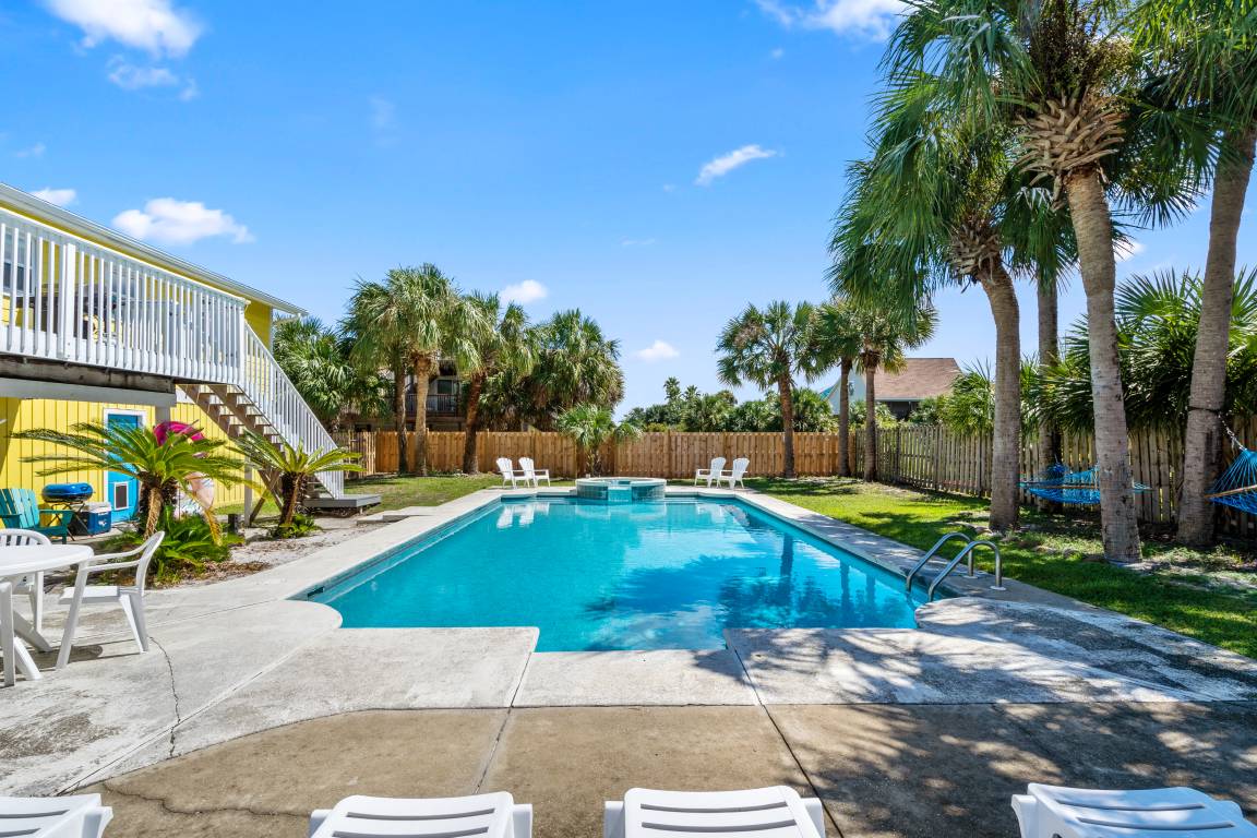 186 M² House ∙ 3 Bedrooms ∙ 11 Guests - Pensacola Beach, FL