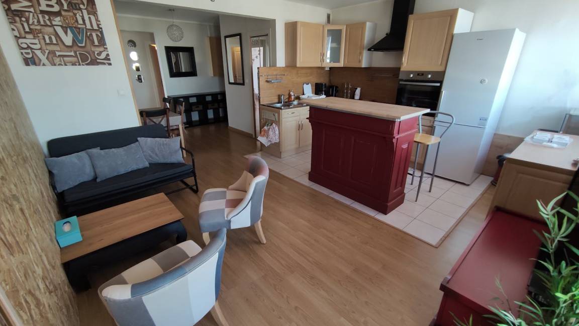 76 M² Privatzimmer ∙ 1 Schlafzimmer ∙ 3 Gäste - Angers
