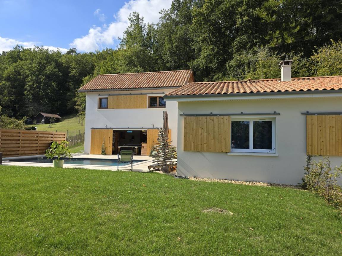 94 M² Gîte ∙ 3 Chambres ∙ 6 Personnes - Dordogne