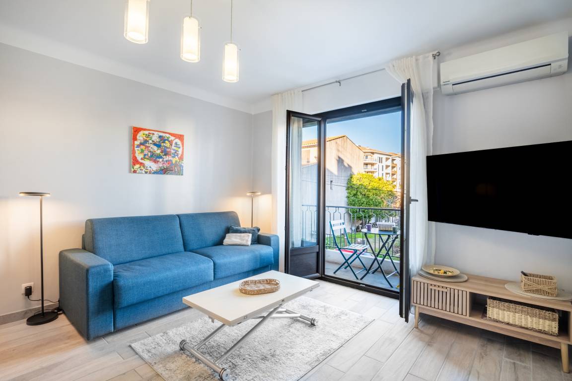56 M² Appartement ∙ 1 Chambre ∙ 6 Personnes - ibis budget Fréjus Capitou A8