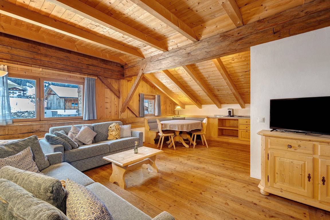 75 M² Ferienwohnung ∙ 2 Schlafzimmer ∙ 6 Gäste - Kronplatz