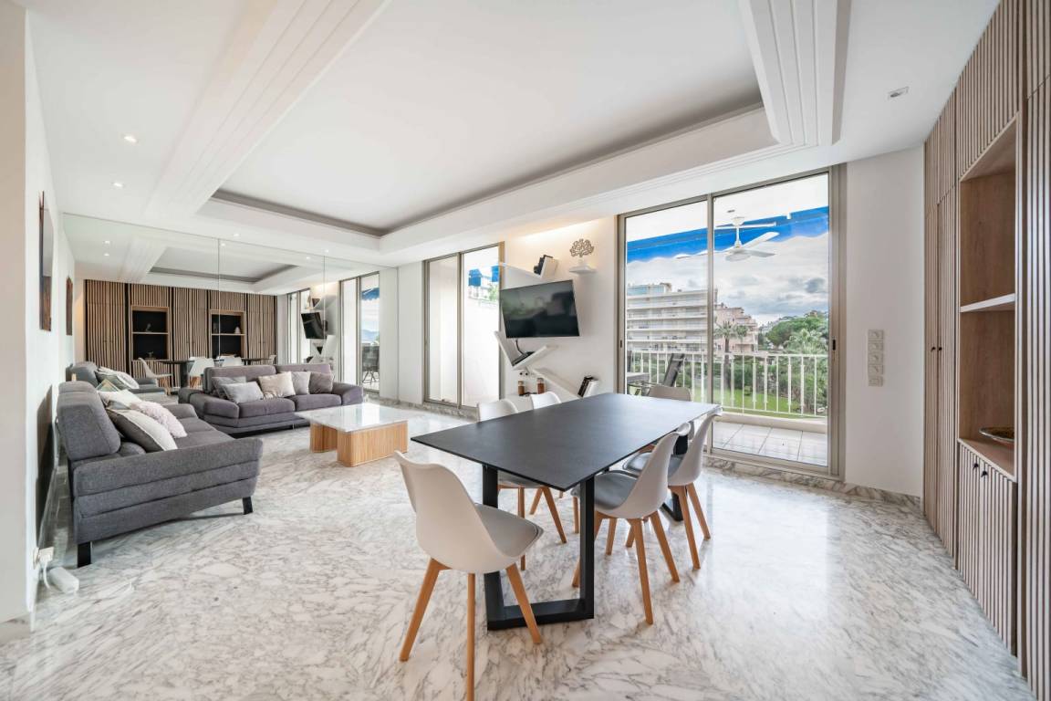 120 M² Apartment ∙ 4 Bedrooms ∙ 8 Guests - Cannes