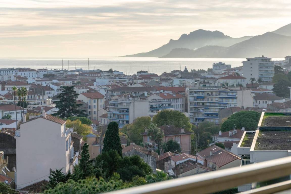 36 M² Studio Flat ∙ 4 Guests - Vallauris