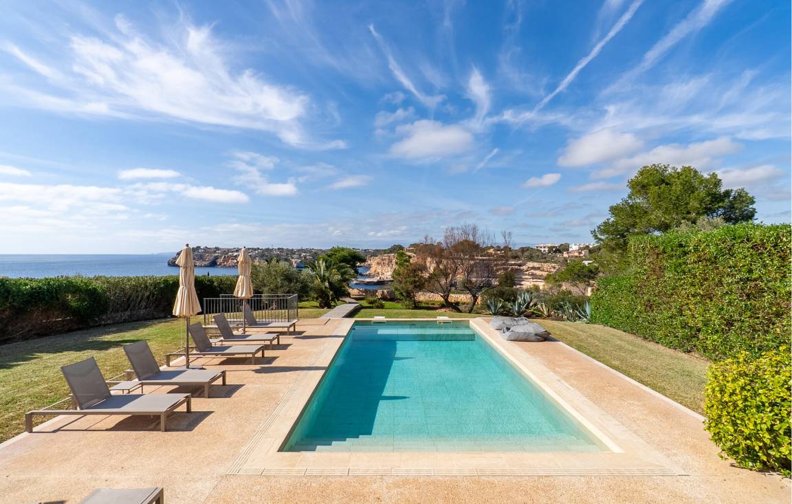 279 M² Huis ∙ 4 Slaapkamers ∙ 8 Gasten - Cala Figuera