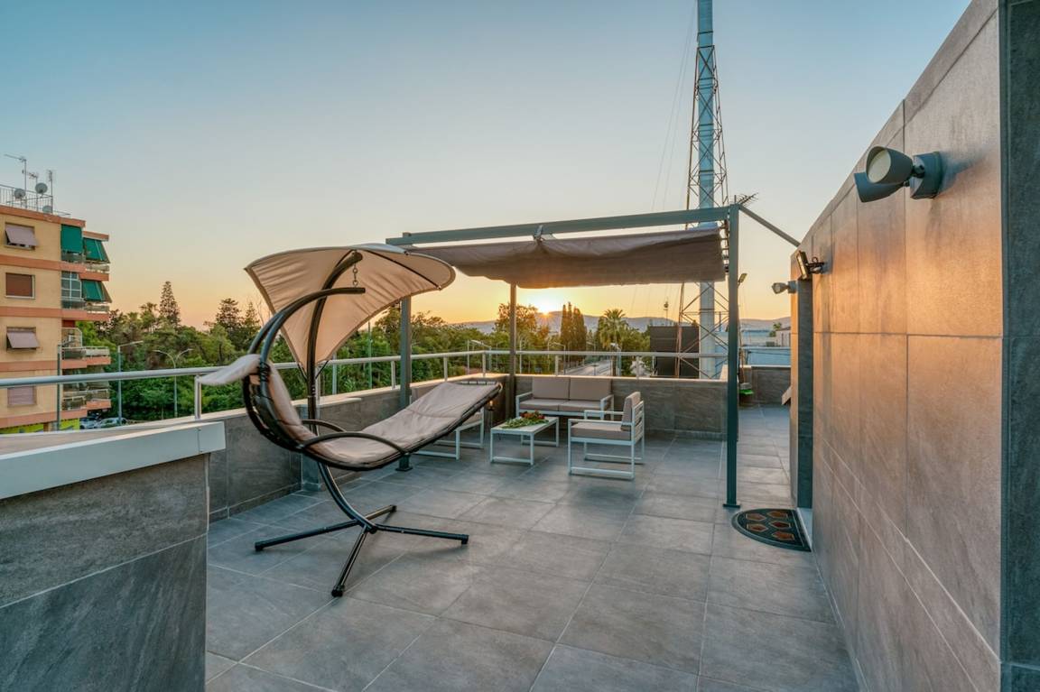 78 M² House ∙ 1 Bedroom ∙ 6 Guests - Афины