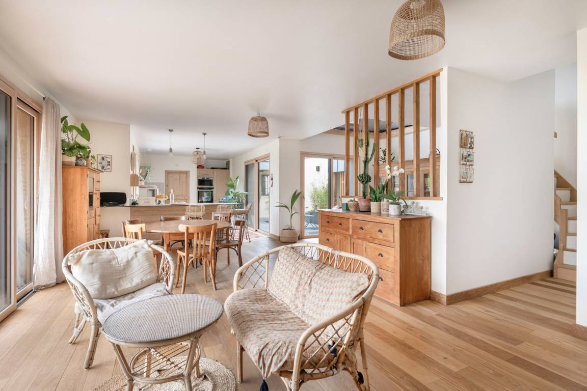 145 M² Maison De Vacances ∙ 3 Chambres ∙ 6 Personnes - La Roche-Bernard