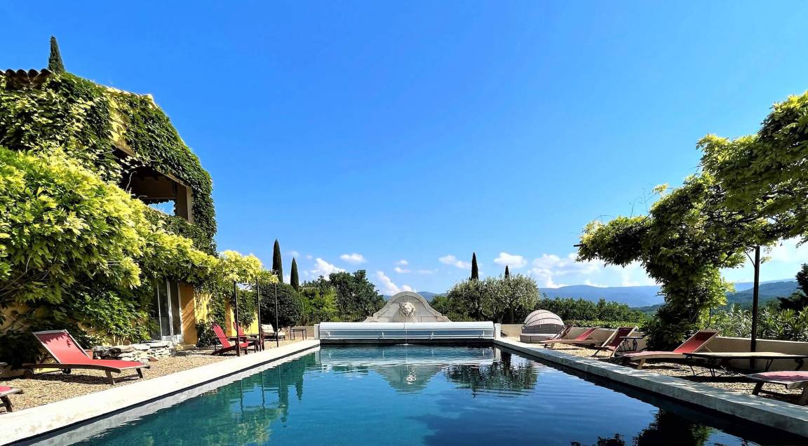 400 M² Villa ∙ 6 Chambres ∙ 12 Personnes - Roussillon