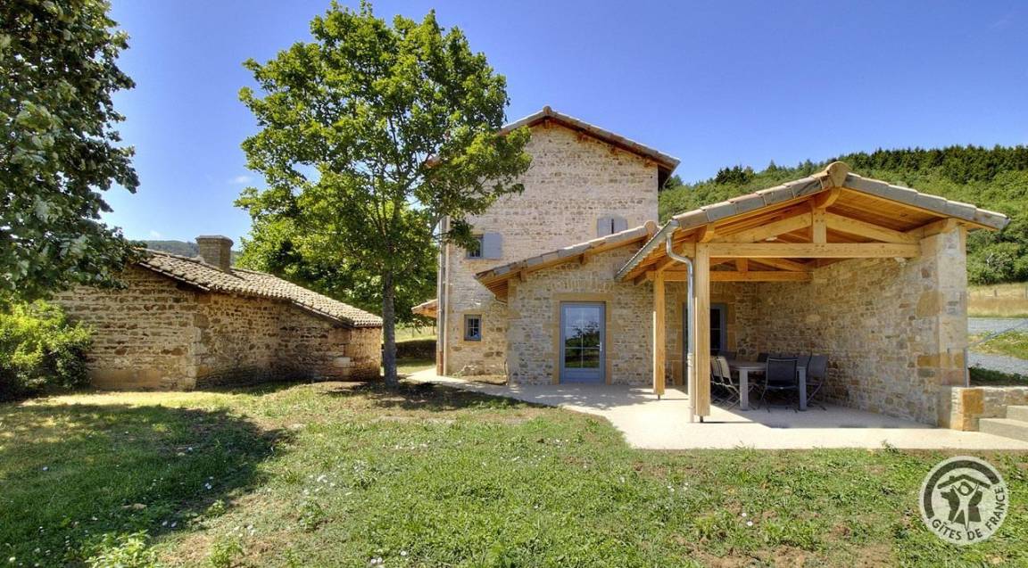 248 M² Gîte ∙ 7 Chambres ∙ 14 Personnes - Blacé