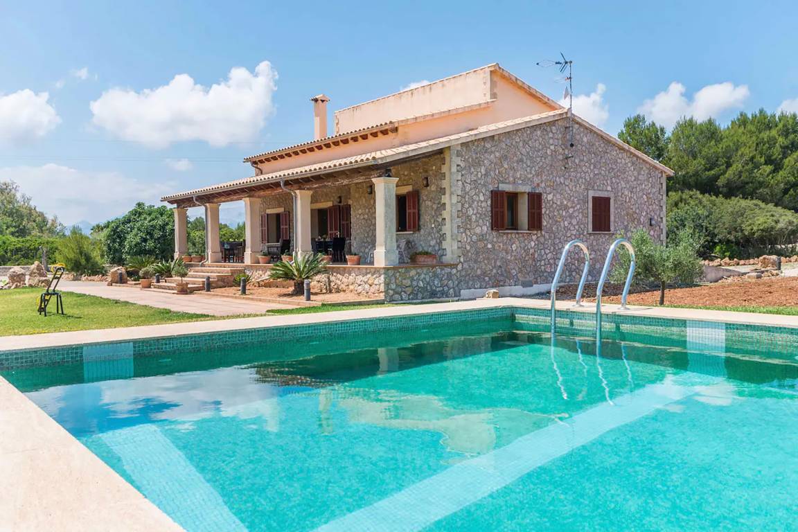 200 M² Villa ∙ 3 Bedrooms ∙ 6 Guests - Alcúdia