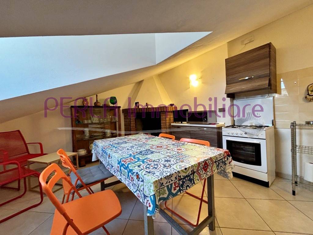 70 M² Apartment ∙ 2 Bedrooms ∙ 5 Guests - Follonica