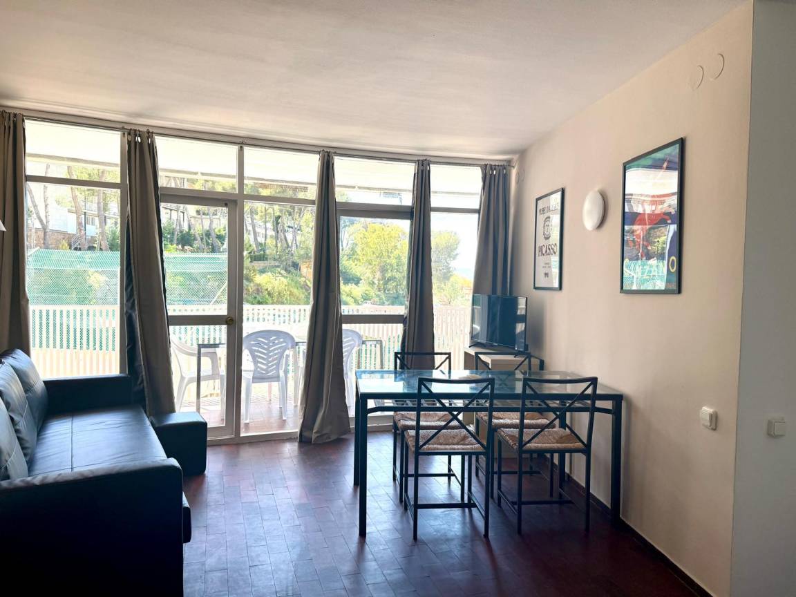 70 M² Ferienwohnung ∙ 2 Schlafzimmer ∙ 5 Gäste - Lloret de Mar