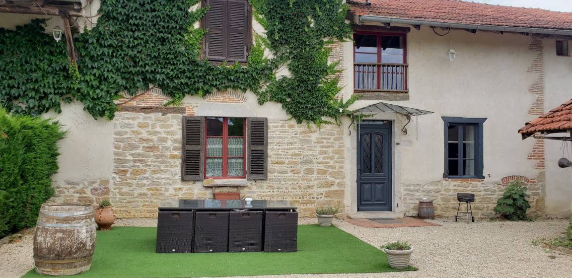 100 M² Maison De Vacances ∙ 3 Chambres ∙ 9 Personnes - Ain