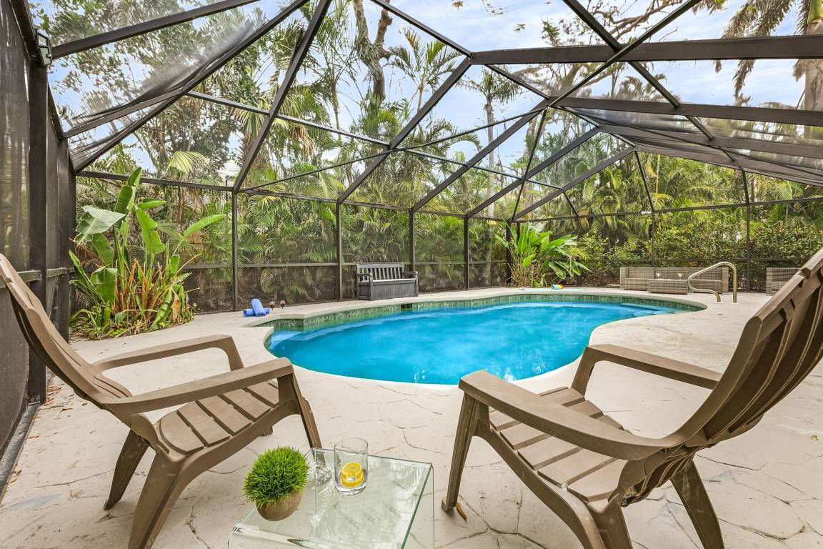109 M² House ∙ 2 Bedrooms ∙ 7 Guests - Fort Myers Beach, FL