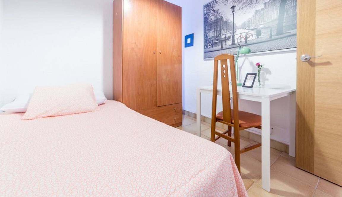 Private Room ∙ 1 Bedroom ∙ 1 Guest - Valencija