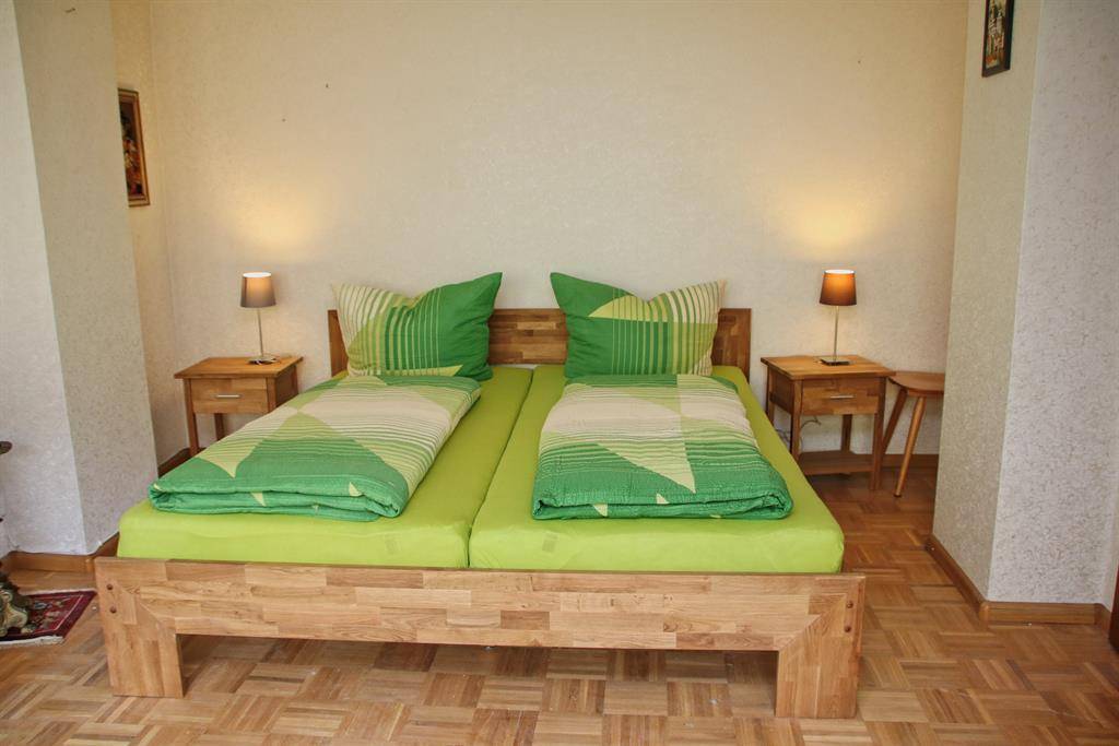120 M² House ∙ 5 Bedrooms ∙ 8 Guests - Bernkastel-Kues