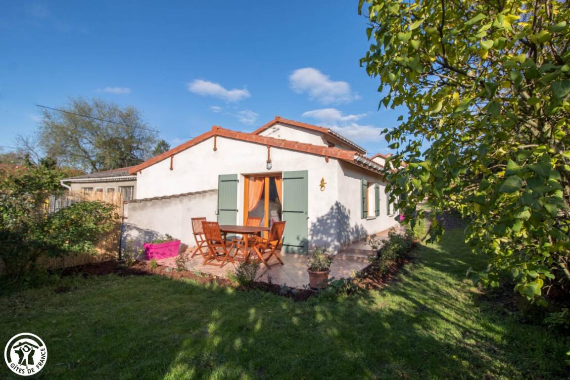 90 M² Gîte ∙ 2 Slaapkamers ∙ 4 Gasten - Puy-de-Dôme