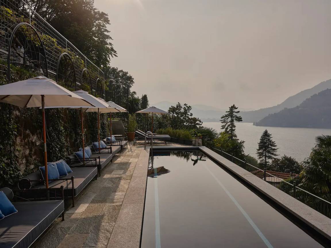 420 M² Villa ∙ 4 Slaapkamers ∙ 8 Gasten - Como