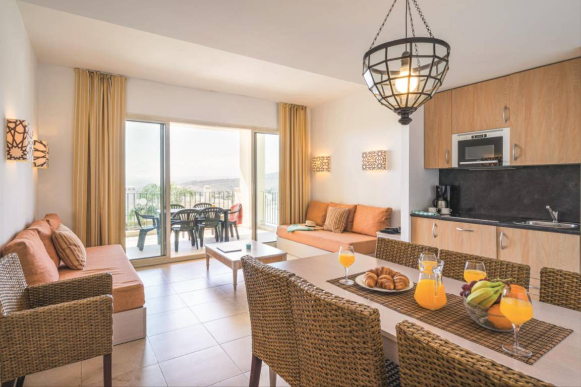 84 M² Ferienwohnung ∙ 3 Schlafzimmer ∙ 8 Gäste - Manilva