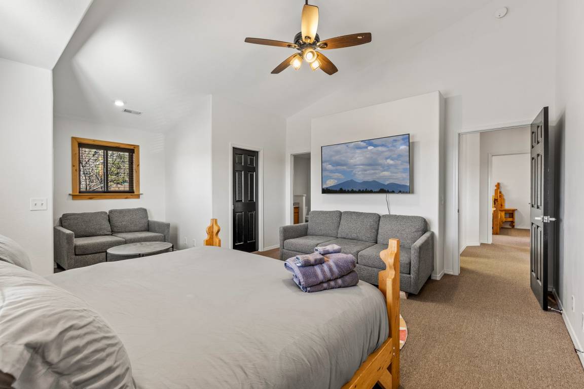 House ∙ 3 Bedrooms ∙ 6 Guests - Flagstaff, AZ