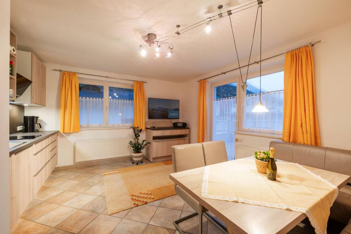 59 M² Ferienwohnung ∙ 2 Schlafzimmer ∙ 4 Gäste - Fulpmes