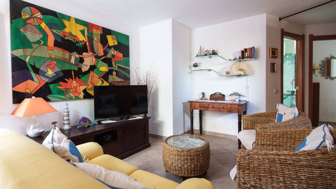 81 M² Apartamento ∙ 2 Habitaciones ∙ 6 Huéspedes - San Teodoro