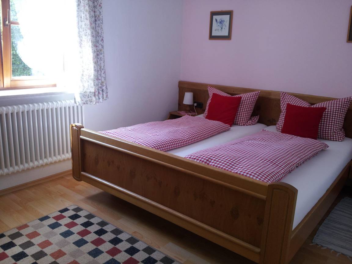 58 M² Ferienwohnung ∙ 1 Schlafzimmer ∙ 3 Gäste - Bad Hindelang