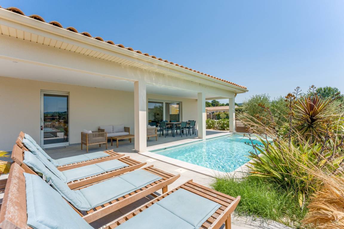 100 M² Villa ∙ 3 Slaapkamers ∙ 8 Gasten - Aiguèze