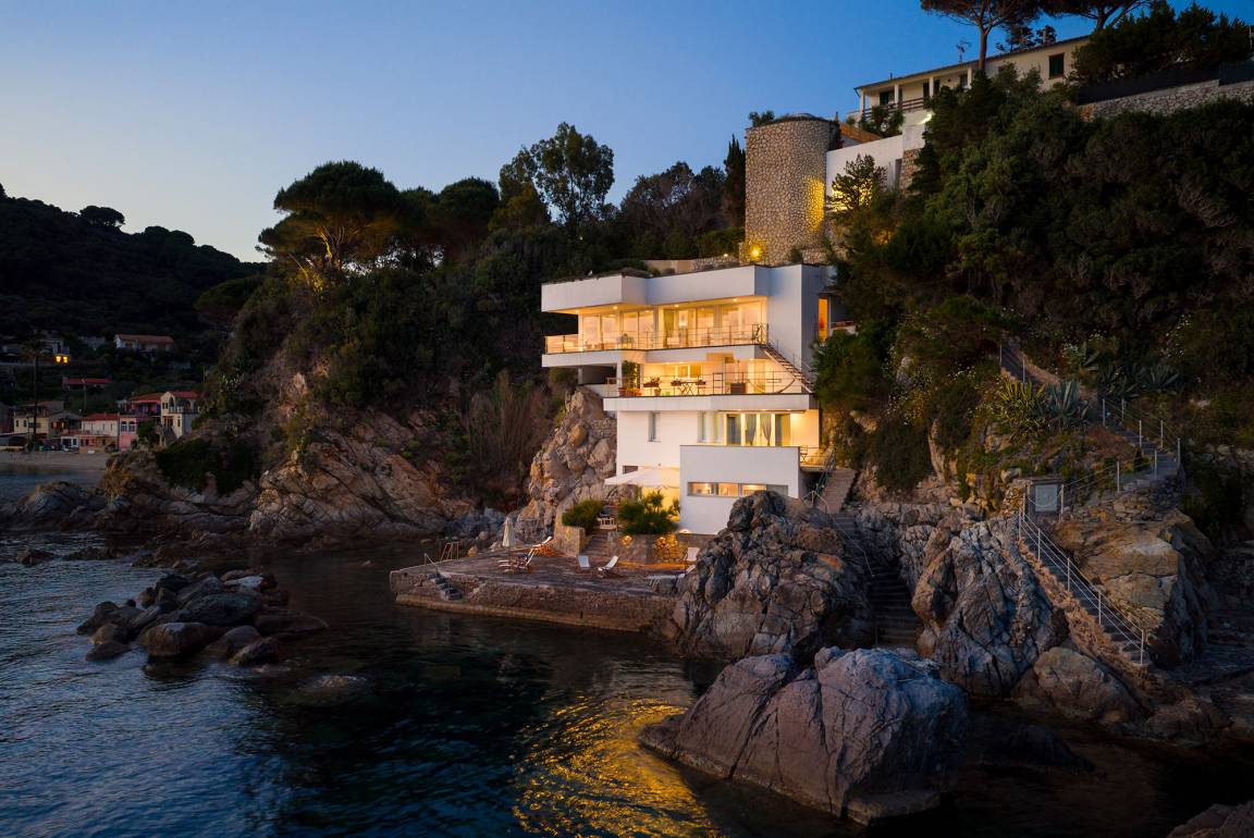 340 M² Villa ∙ 5 Slaapkamers ∙ 10 Gasten - Marina di Campo