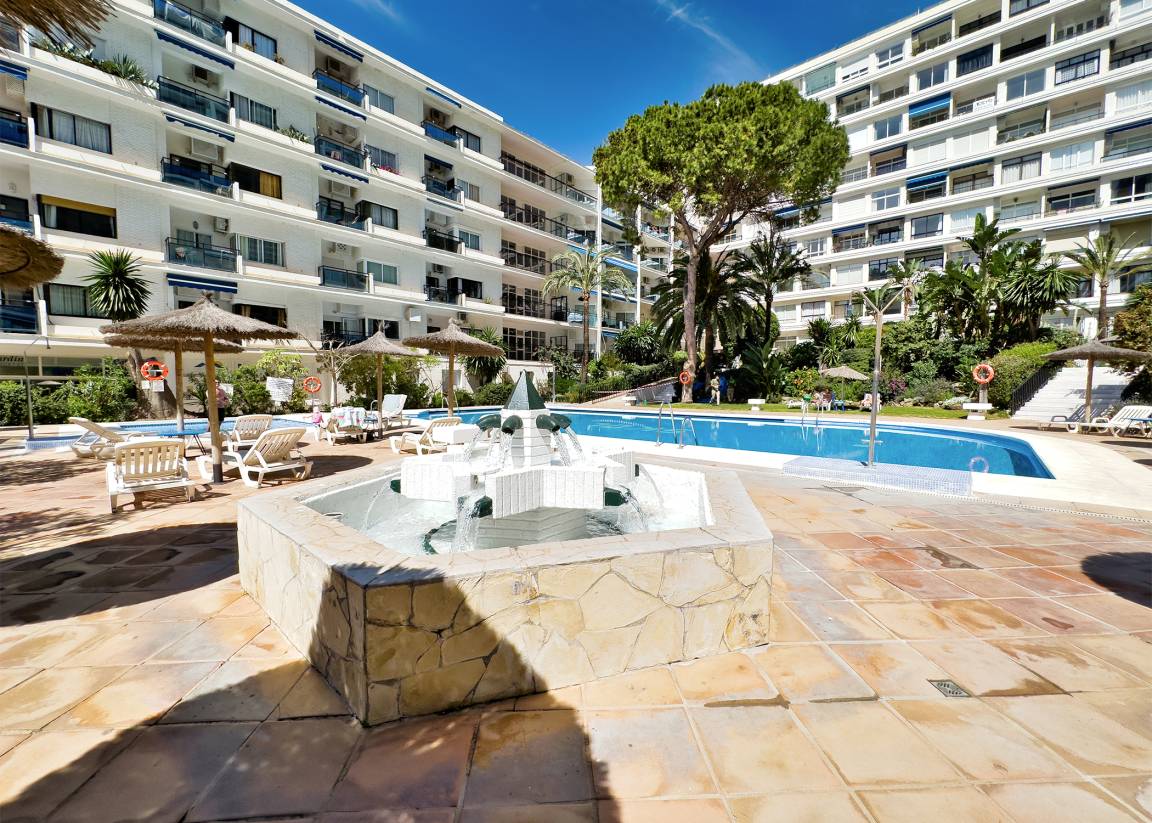 70 M² Apartment ∙ 2 Bedrooms ∙ 4 Guests - Puerto Banús