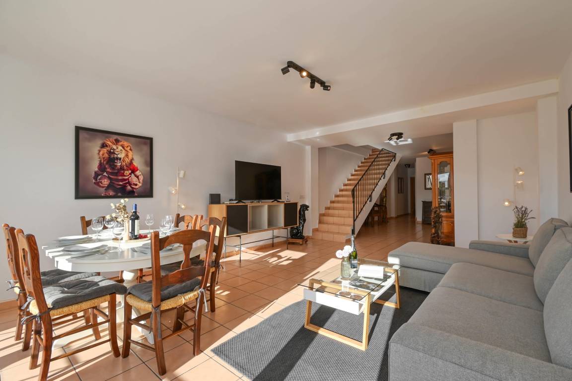 137 M² Ferienwohnung ∙ 3 Schlafzimmer ∙ 6 Gäste - Els Poblets