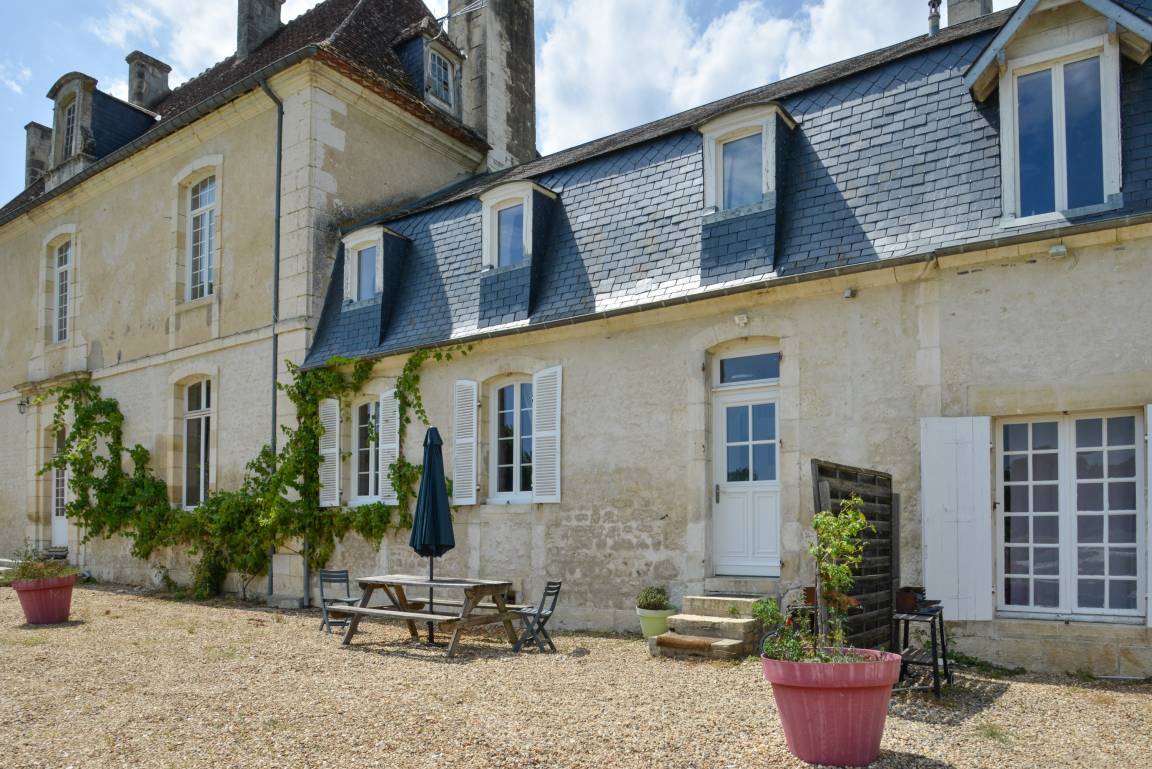 65 M² Appartement ∙ 2 Chambres ∙ 4 Personnes - Brécy