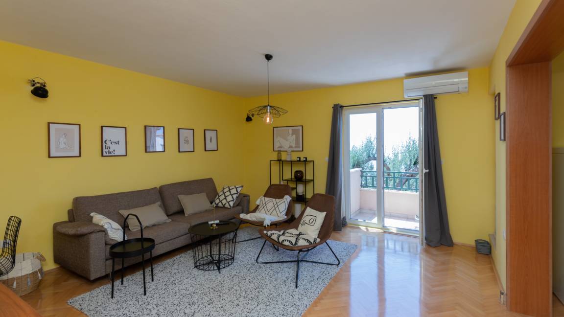 105 M² Apartment ∙ 3 Bedrooms ∙ 6 Guests - Makarska