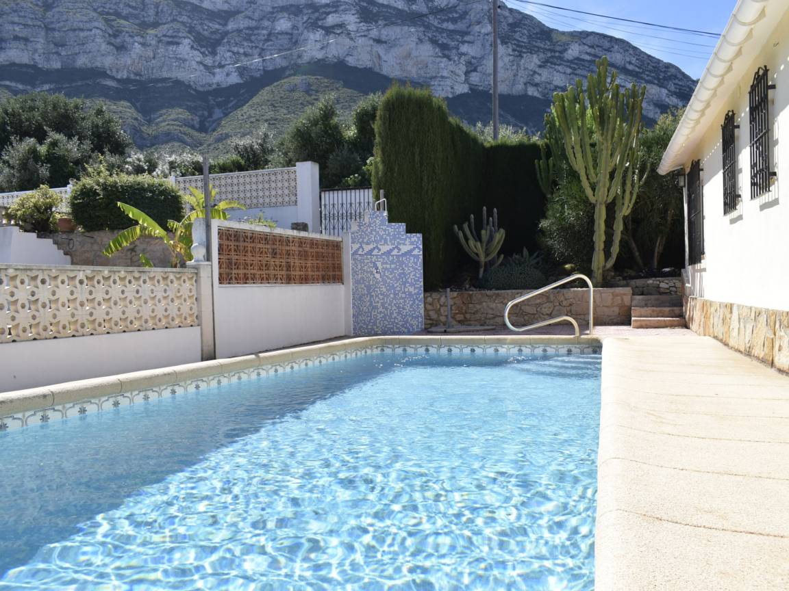 120 M² Villa ∙ 3 Bedrooms ∙ 6 Guests - Dénia