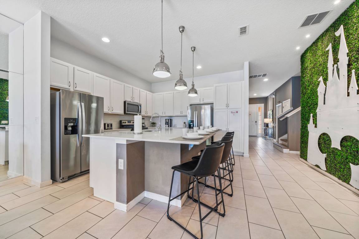 454 M² Villa ∙ 12 Bedrooms ∙ 30 Guests - Davenport, FL