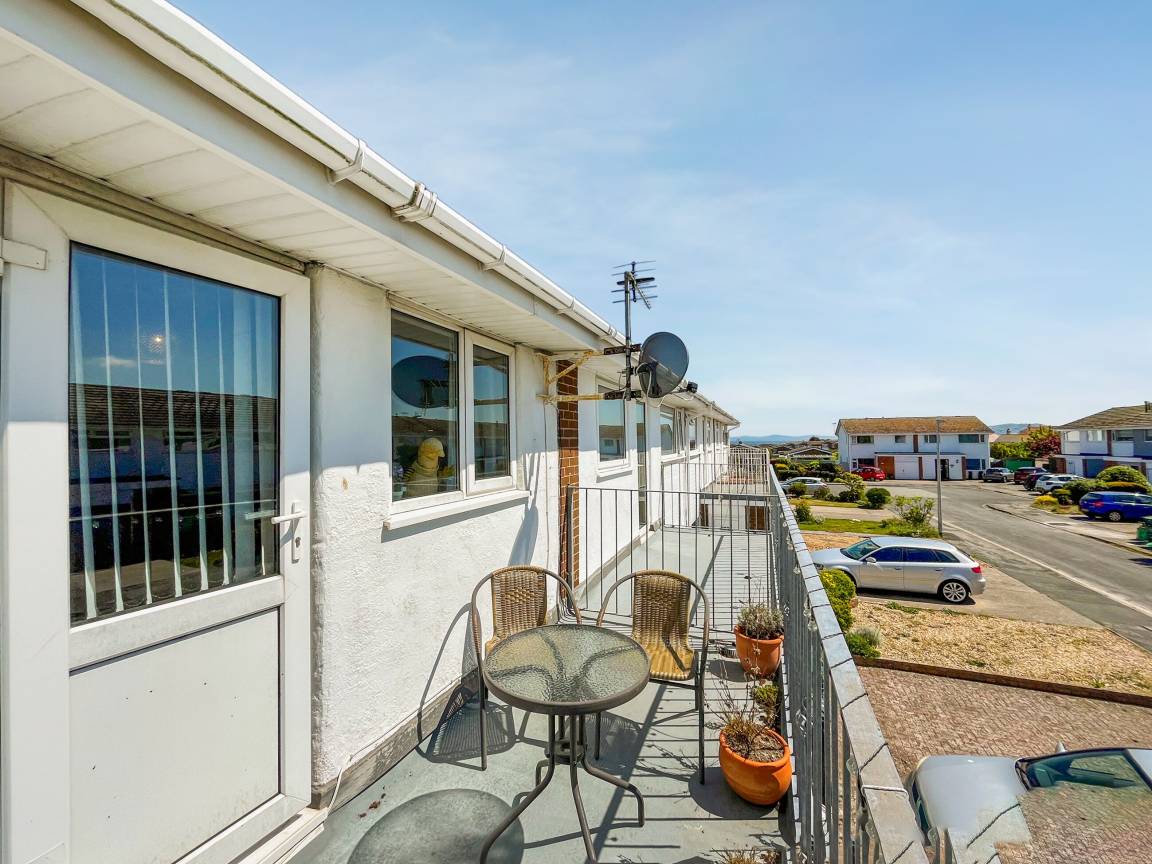 Apartment ∙ 4 Bedrooms ∙ 6 Guests - Conwy