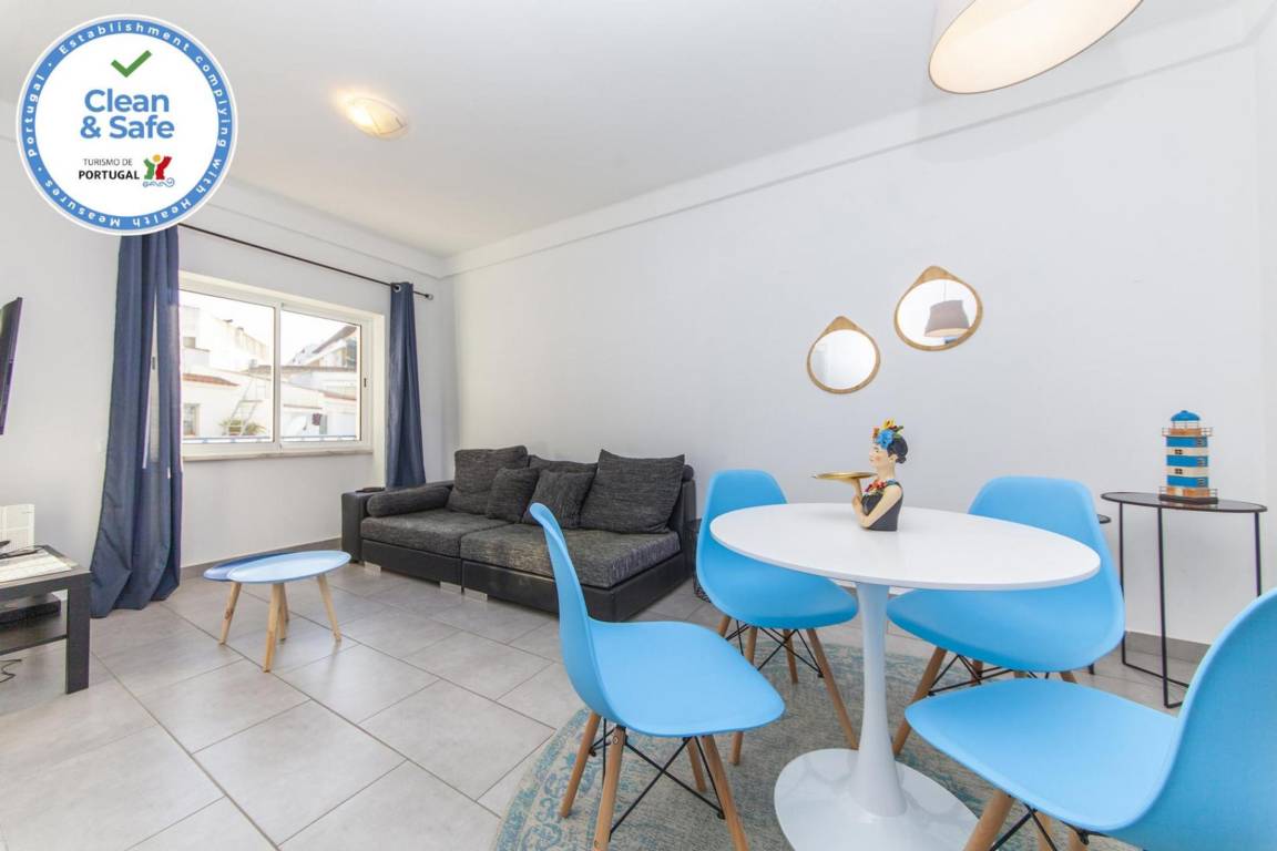 65 M² Apartment ∙ 2 Bedrooms ∙ 4 Guests - Lagos