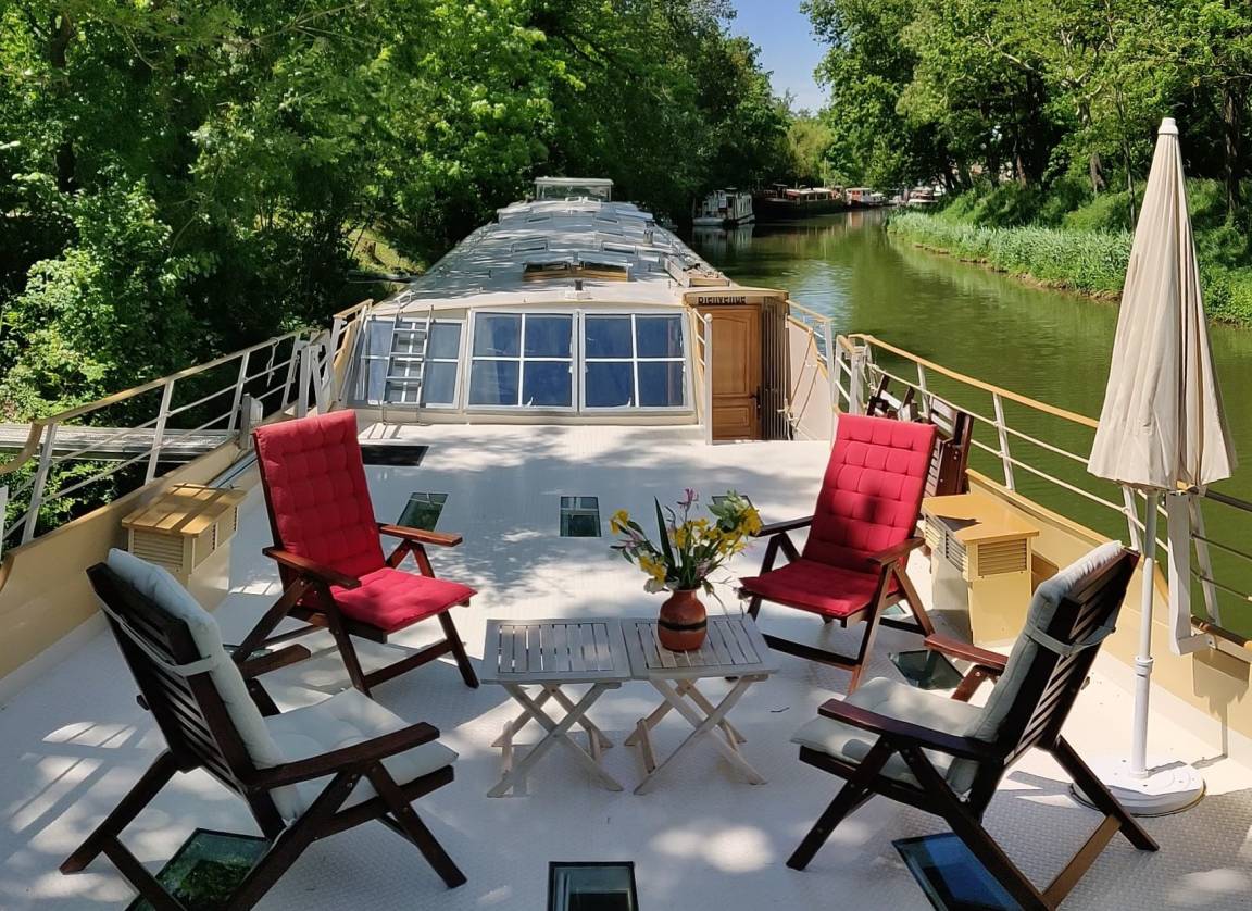 85 M² Péniche ∙ 6 Chambres ∙ 12 Personnes - Béziers
