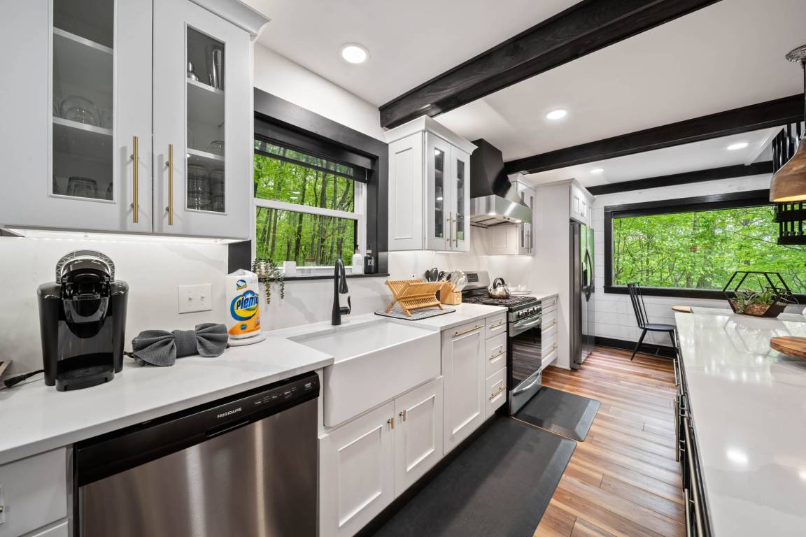 Cabin ∙ 5 Bedrooms ∙ 14 Guests - Beech Mountain, NC