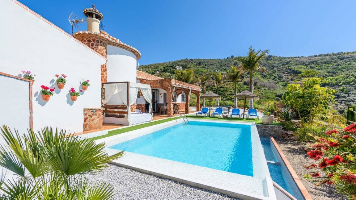 145 M² House ∙ 3 Bedrooms ∙ 6 Guests - Cómpeta
