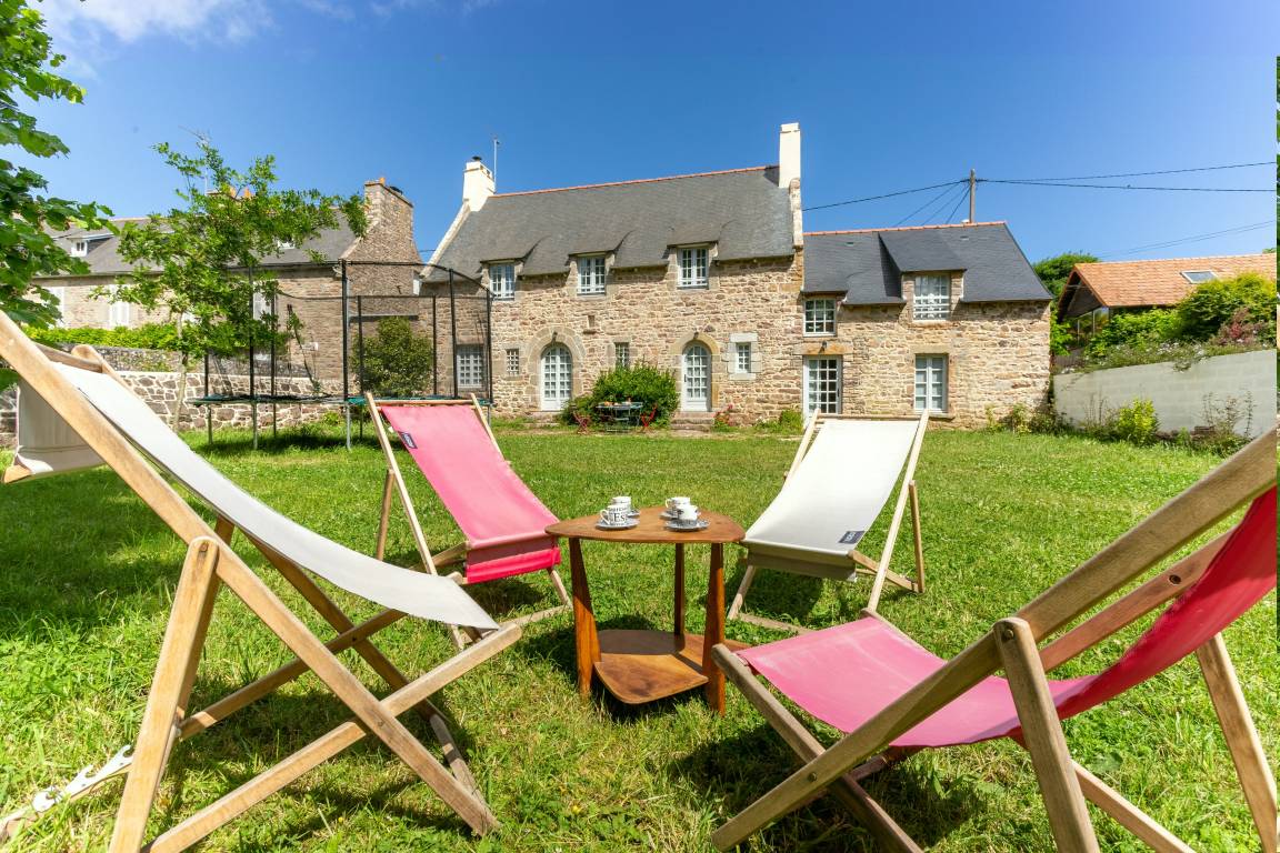 180 M² House ∙ 5 Bedrooms ∙ 12 Guests - Erquy