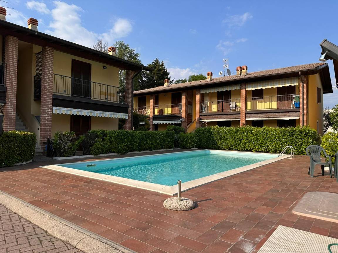 75 M² Apartment ∙ 2 Bedrooms ∙ 4 Guests - Lake Garda