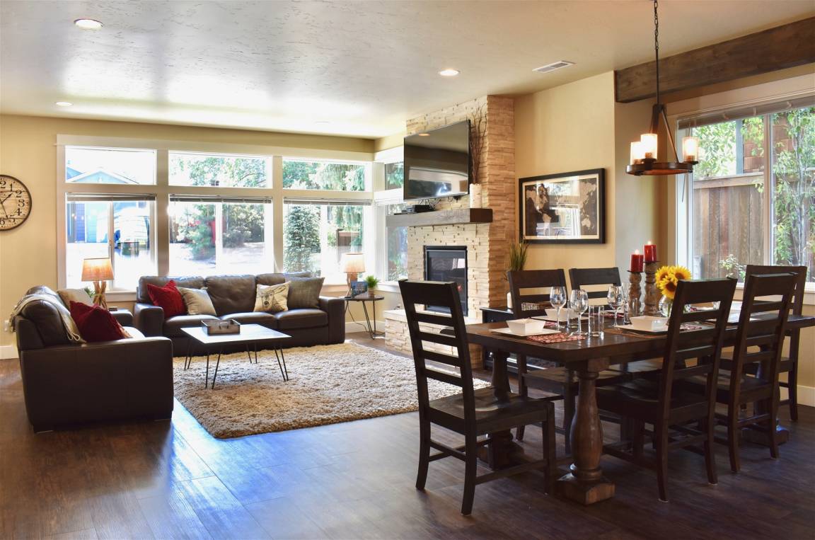 186 M² House ∙ 3 Bedrooms ∙ 8 Guests - Bend, OR