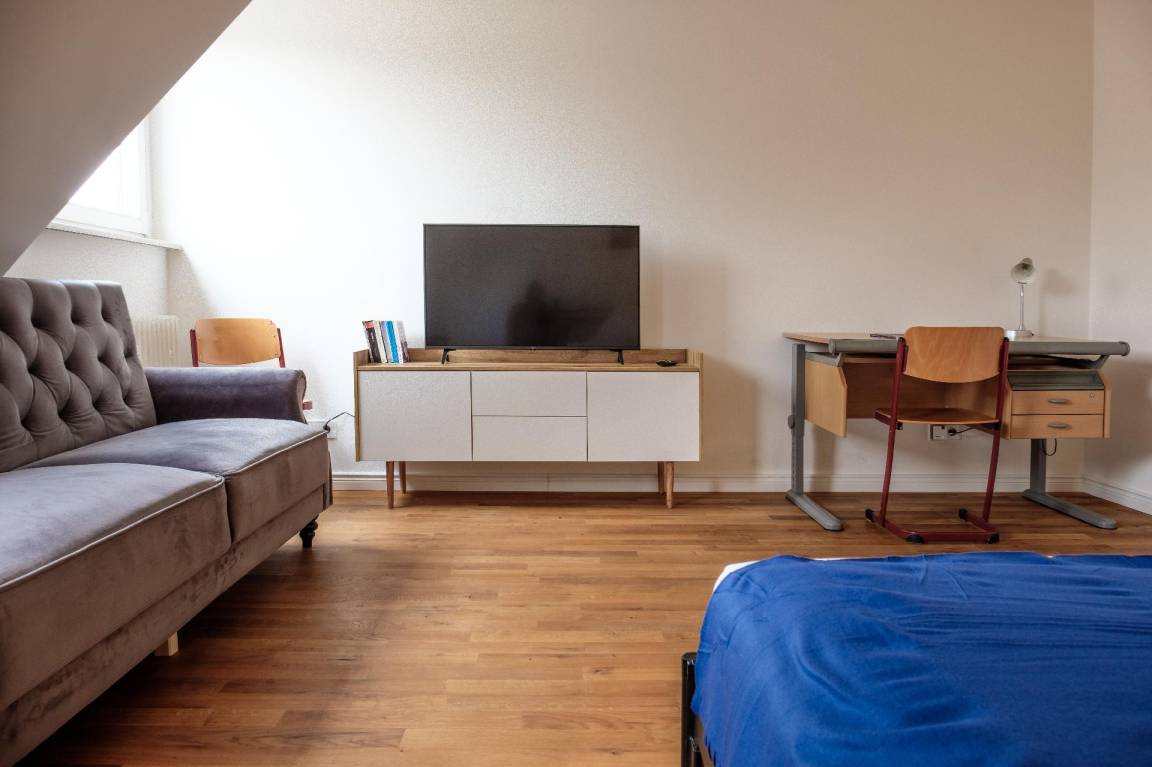 100 M² Ferienwohnung ∙ 4 Schlafzimmer ∙ 7 Gäste - Karlsruhe