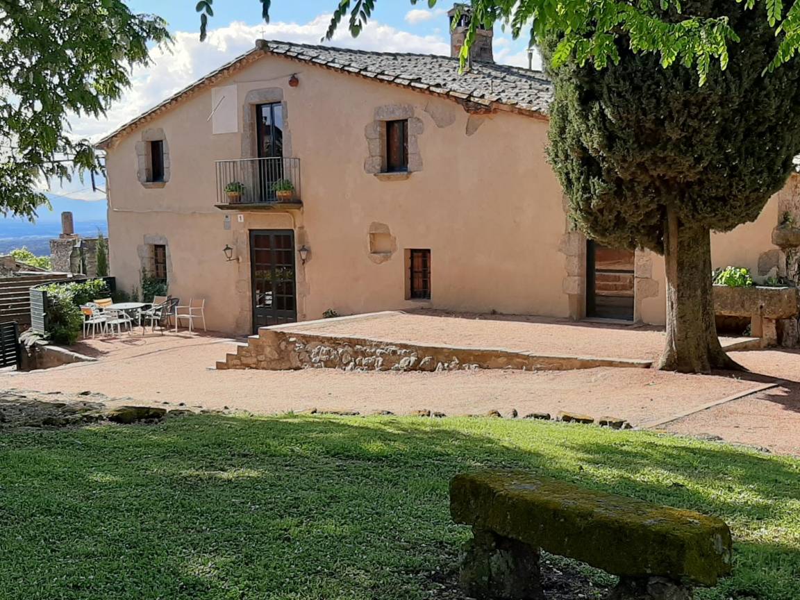 295 M² Casa Rural ∙ 5 Habitaciones ∙ 8 Huéspedes - Sant Feliu de Guíxols