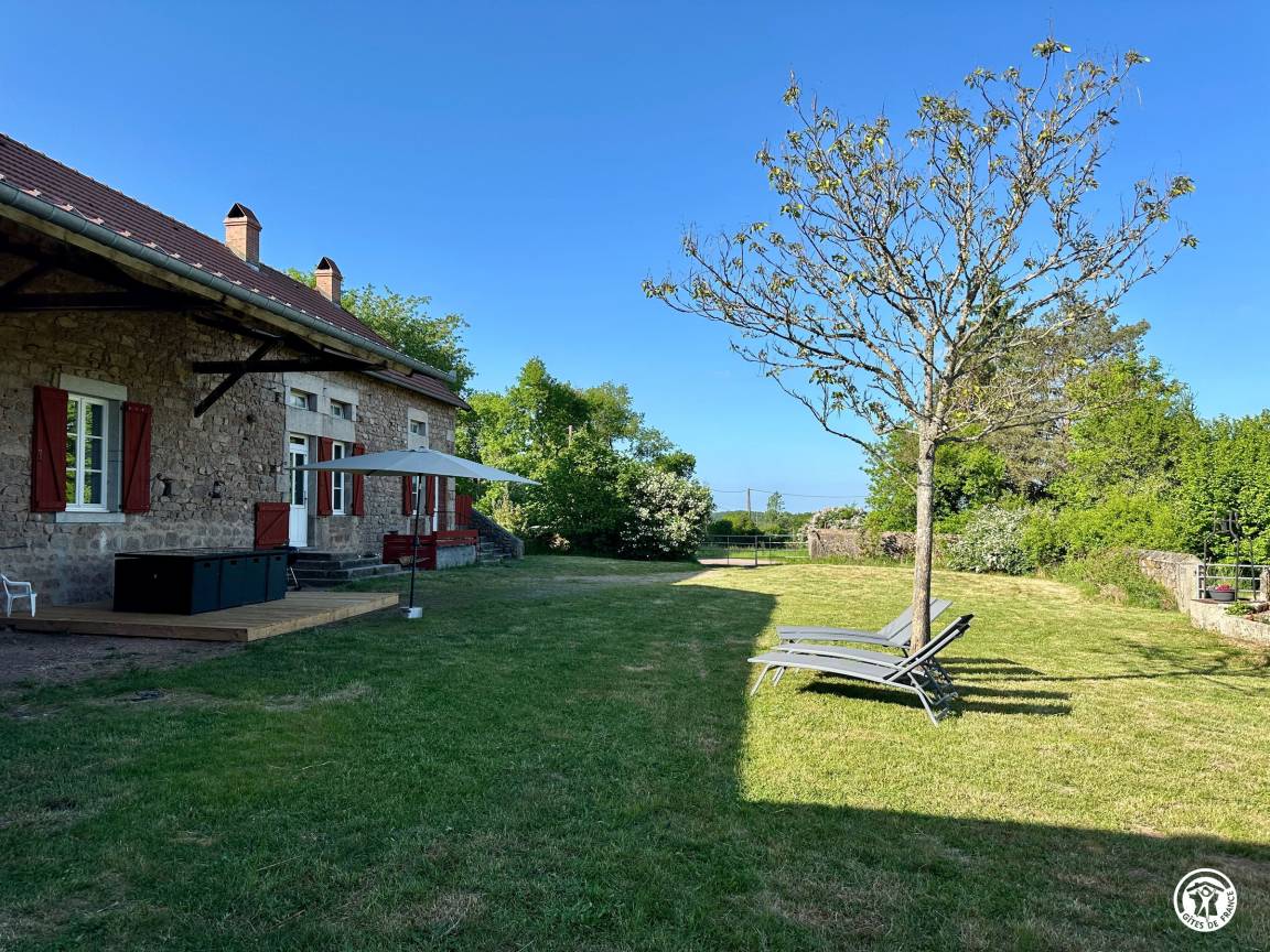 140 M² Cottage ∙ 4 Chambres ∙ 8 Personnes - Saulieu
