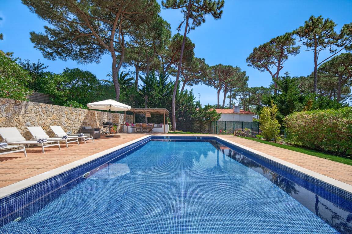 250 M² Vivenda ∙ 6 Quartos ∙ 12 Hóspedes - Sintra