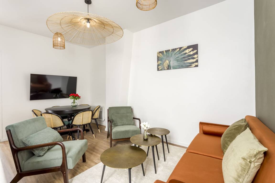 50 M² Apartment ∙ 2 Bedrooms ∙ 6 Guests - Gare Saint-Lazare - Paris