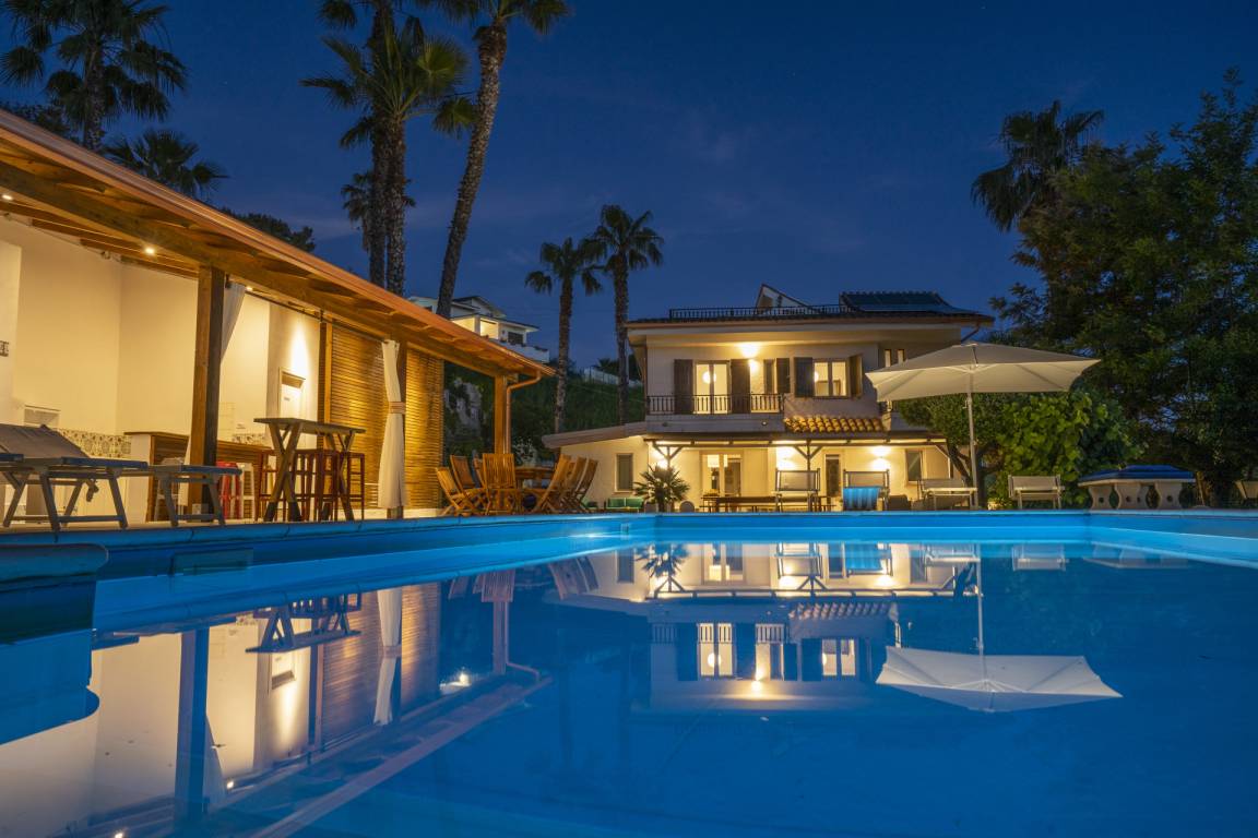 180 M² Villa ∙ 5 Camere Da Letto ∙ 12 Ospiti - Ricadi