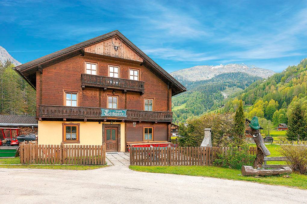 160 M² Ferienhaus ∙ 9 Schlafzimmer ∙ 20 Gäste - Heiligenblut